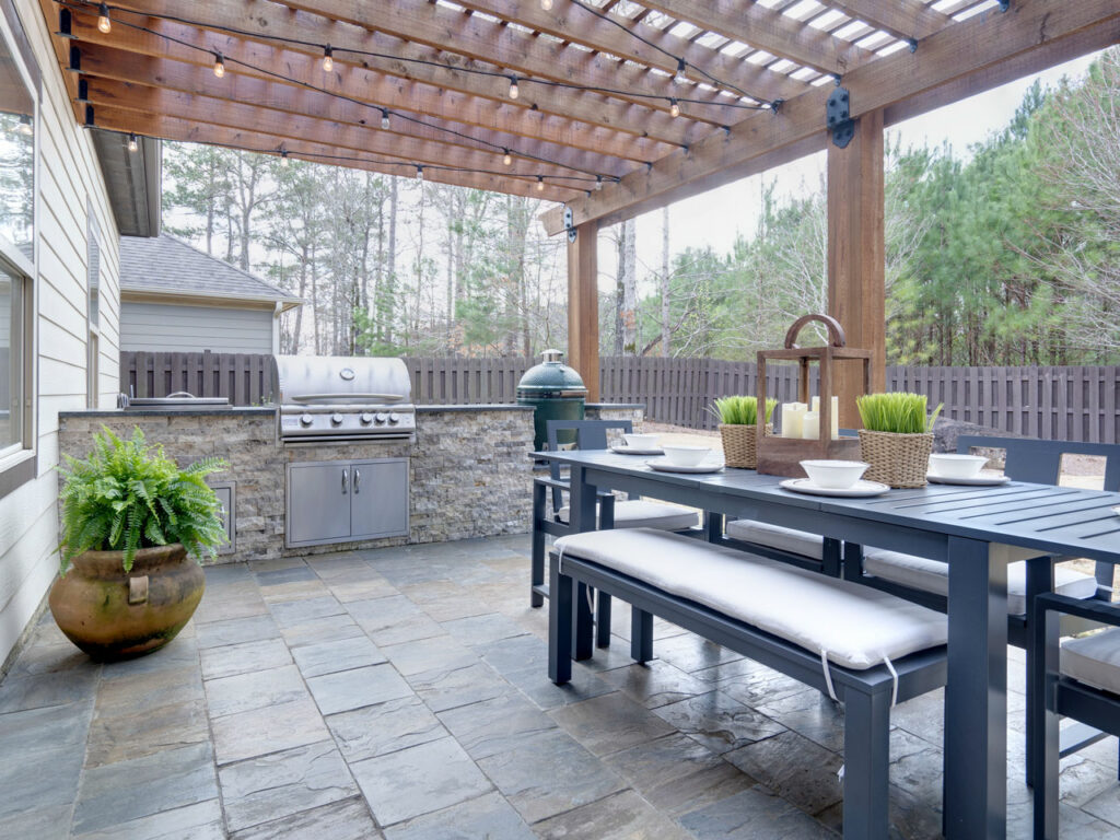 Outdoor Kitchens - Resilient Spoon Construction
